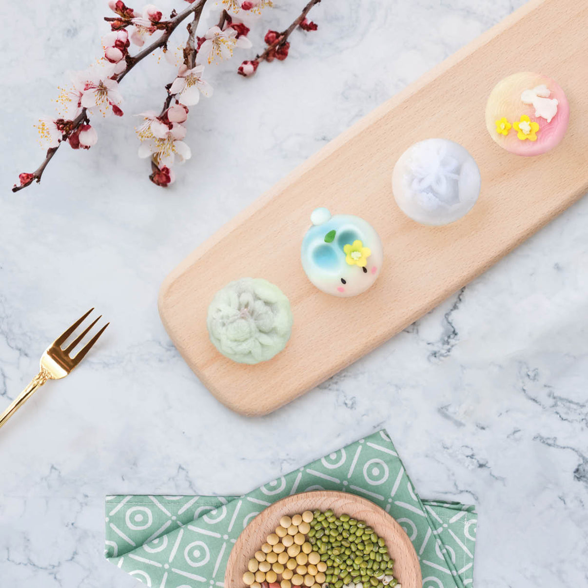 Assorted Crystal & Wagashi Mini Mooncakes Gift Box | 冰皮和菓子迷你月饼礼盒 ...